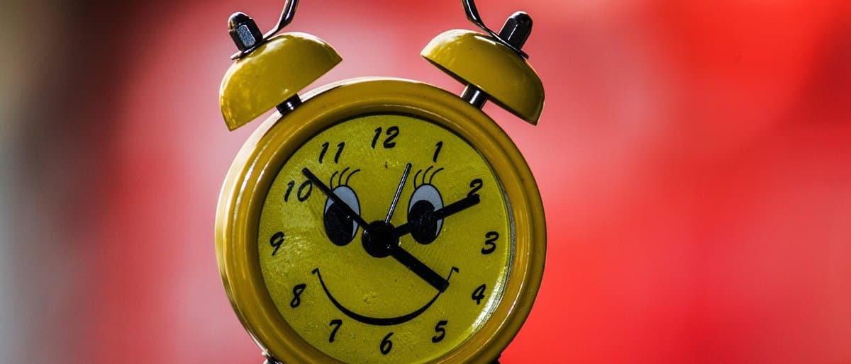 UTC vs GMT: What Is the Difference? - Your Complete Guide to Reference